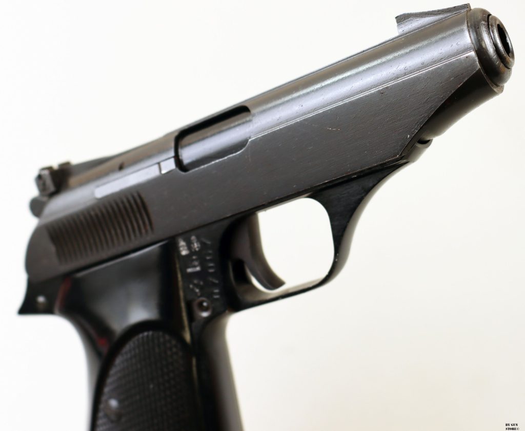 Pistola Bernardelli mod. P8 cal. 7,65mm matr. 07067 - Gun Store Bunker